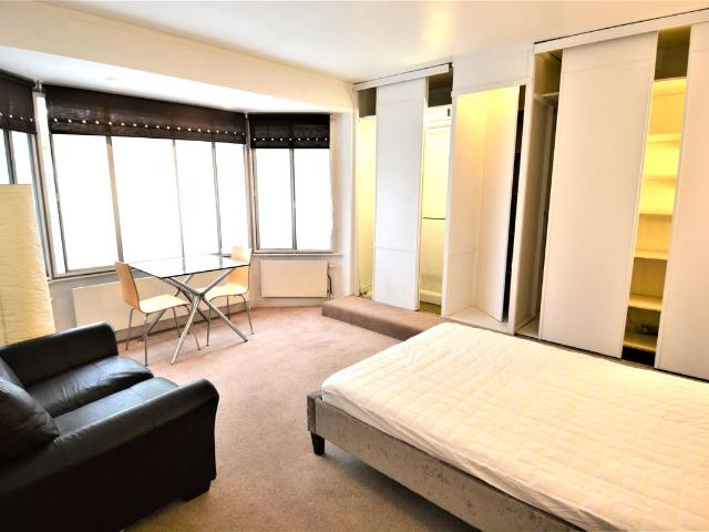 Clarence Avenue, London SW4, Room to rent, £1,100 pcm | PrimeLocation