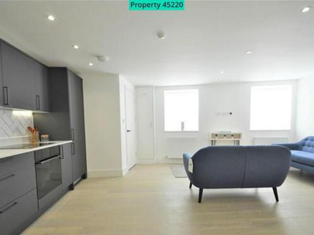 Clarence Court, The Broadway, 1 Bedroom Flat