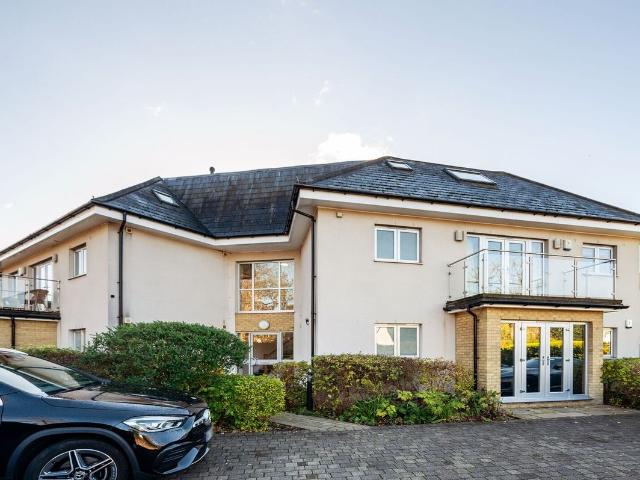 Clarence Road, Bickley, Bromley BR1, 2 bed flat to rent, £2,200 pcm | PrimeLocation
