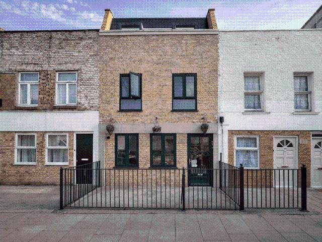 Clarence Road, London E5, 2 bed flat to rent, £2,000 pcm | PrimeLocation