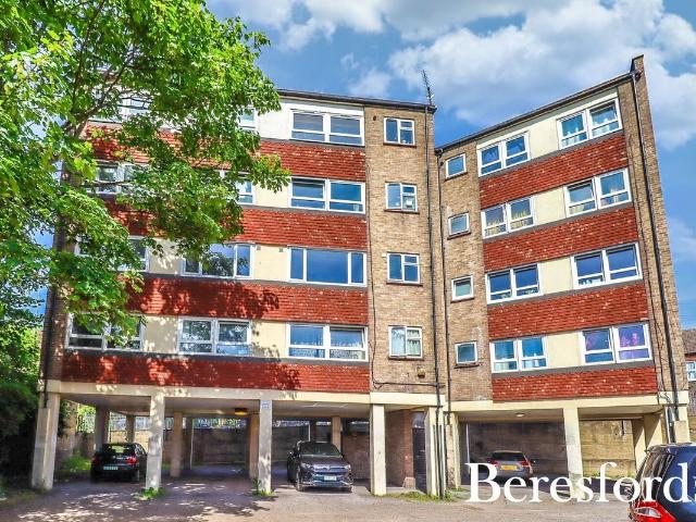 Clarence Road RM17, 2 bed flat to rent, £1,350 pcm | PrimeLocation
