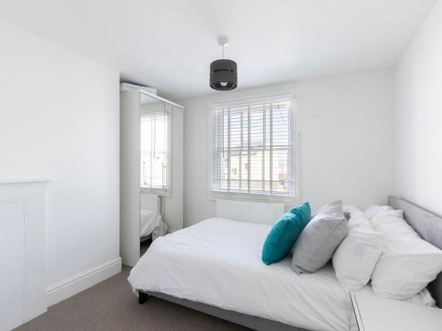 Clarence Street, Cheltenham GL50, Room to rent, £600 pcm | PrimeLocation