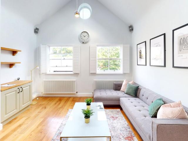 Clarence Street, Liverpool L3, 2 bed flat to rent, £2,200 pcm | PrimeLocation
