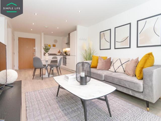 Clarence Street, Salford, M7 1 bed apartment to rent £1,140 pcm £263 pw