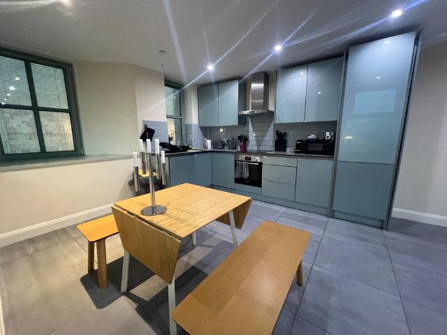 Clarence Street Room 1