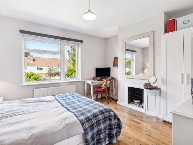 Clarendon Crescent, Twickenham TW2, 2 bed flat to rent, £1,900 pcm | PrimeLocation