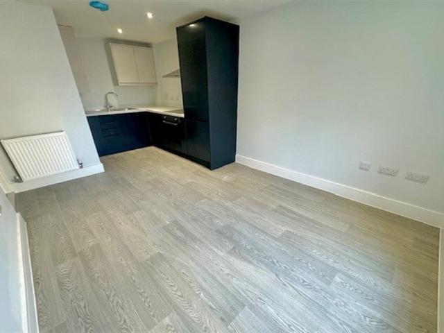 Clarendon Apartments, Canal Walk, Southampton, SO14