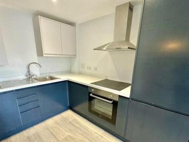 Clarendon Apartments, Canal Walk, 1 Bedroom Apartment