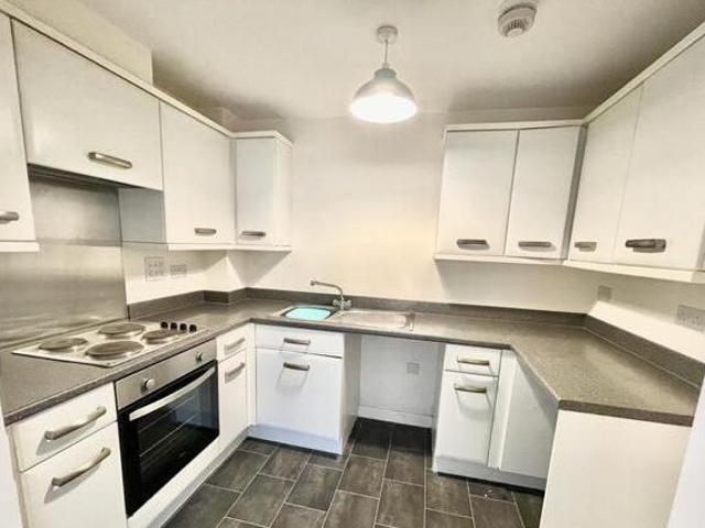 Clarendon Gardens, Bromley Cross, 1 Bedroom Apartment