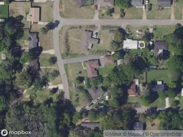 Clarendon Dr