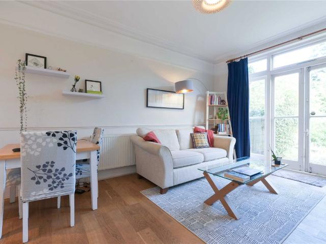 Clarendon Drive, Wandsworth, London SW15, 2 bed flat to rent, £2,500 pcm | PrimeLocation