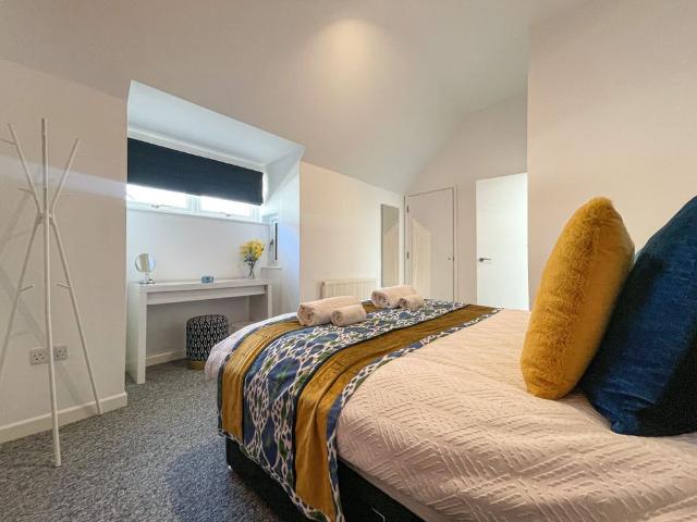 Clarendon Mews, Worthing