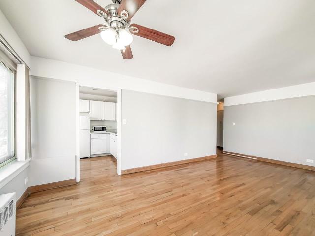 Clarendon Shores Studio Apartment for Rent at 4750 N Clarendon Ave, Chicago, IL 60640 Uptown