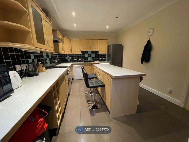 Clarendon Street, Glasgow G20, 3 bed flat to rent, £2,400 pcm | PrimeLocation