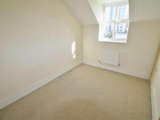Clarendon Place, Eccles, M30