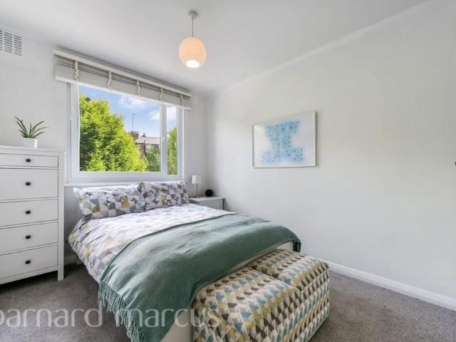 Clarendon Road