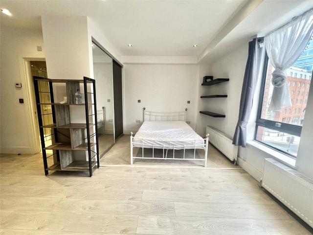 Clarendon Road, Watford, Hertfordshire WD17, Studio to rent, £1,200 pcm | PrimeLocation