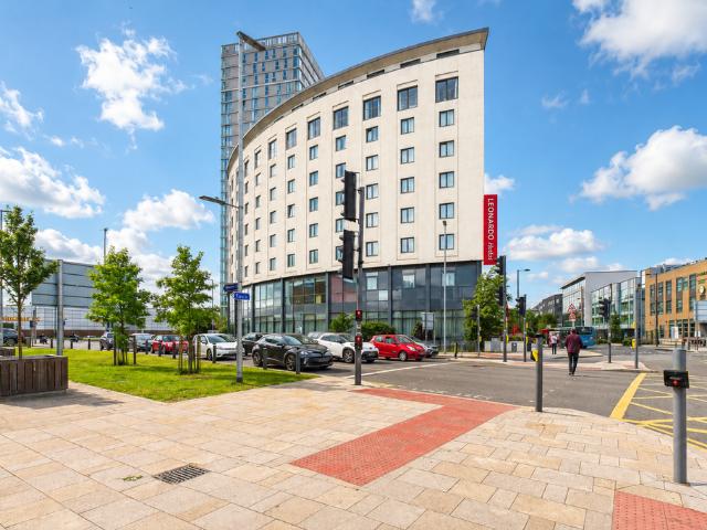 Clarendon Road, Hertfordshire WD17 2 bed apartment to rent £1,695 pcm £391 pw