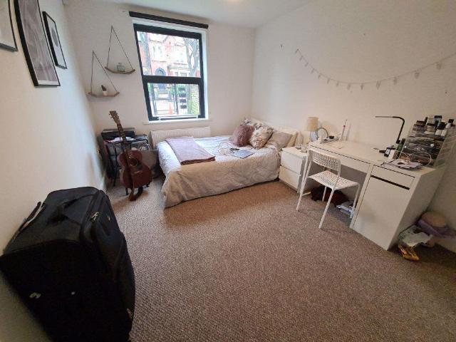Clarendon Road, Leeds 4 bed house to rent £1,993 pcm £460 pw