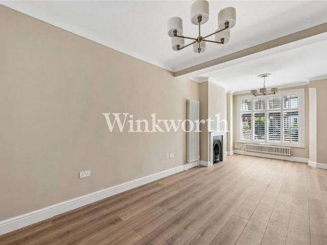 Clarendon Road, London, N15 4 bed terraced house to rent £3,500 pcm £808 pw