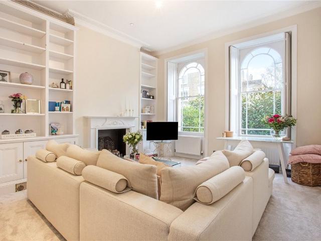 Clarendon Road, London W11, 2 bed flat to rent, £3,683 pcm | PrimeLocation