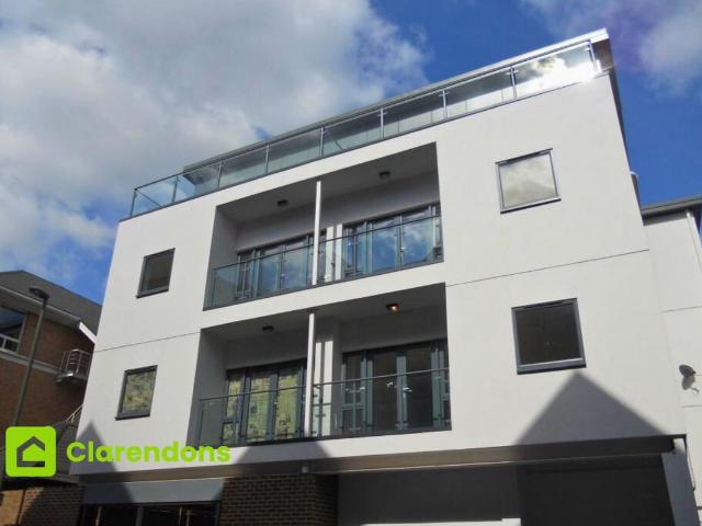 Clarendon Road, Redhill RH1, 1 bed flat to rent, £1,425 pcm | PrimeLocation