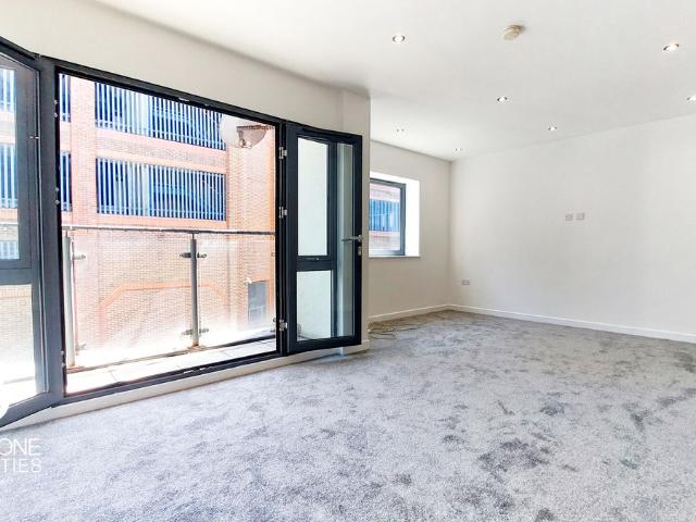 Clarendon Road, Redhill RH1, 2 bed flat to rent, £1,550 pcm | PrimeLocation
