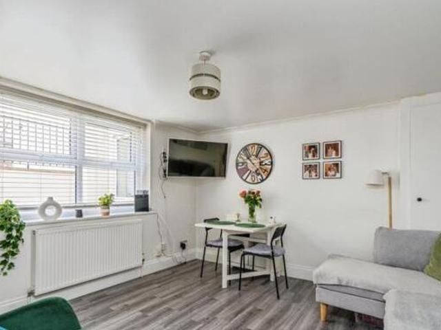 Clarendon Road, Southsea, 1 Bedroom Flat
