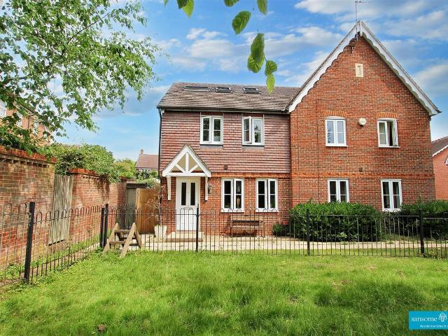 Clarendon Rise, Tilehurst, Reading RG31, 4 bed semi detached house to rent, £2,250 pcm | PrimeLocation