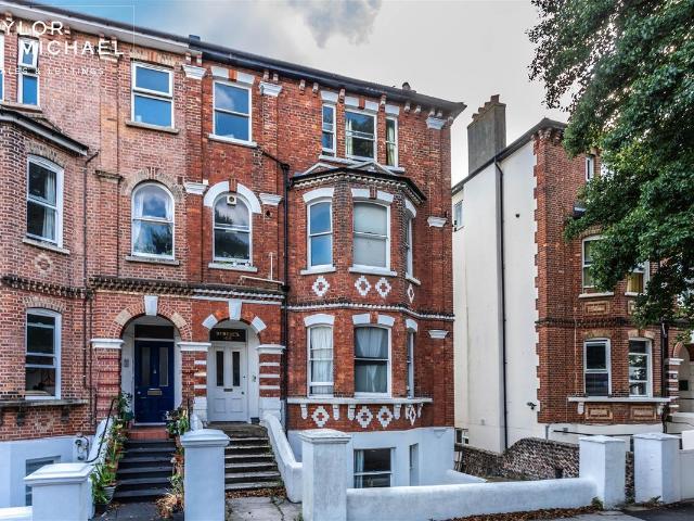 Clarendon Villas, Hove BN3, 2 bed flat to rent, £1,500 pcm | PrimeLocation