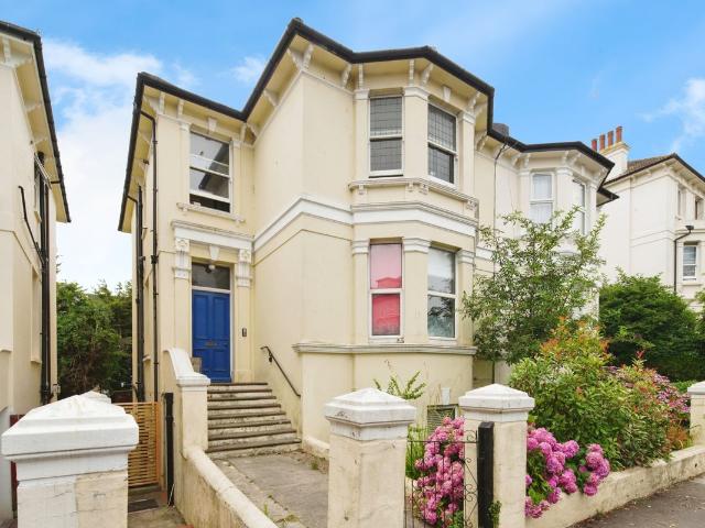 Clarendon Villas, Hove BN3, 3 bed flat to rent, £2,200 pcm | PrimeLocation