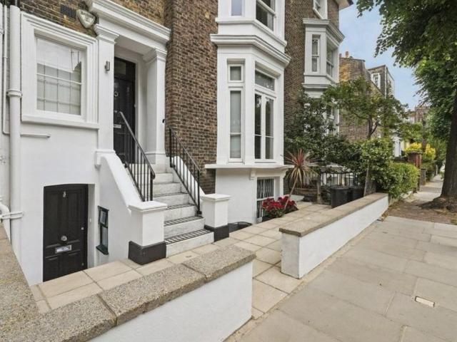 Clareville Grove, London SW7, 2 bed flat to rent, £6,000 pcm | PrimeLocation