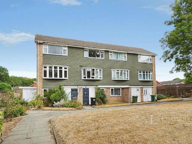 Clareville Road, Orpington, BR5 2 bed flat to rent £1,600 pcm £369 pw