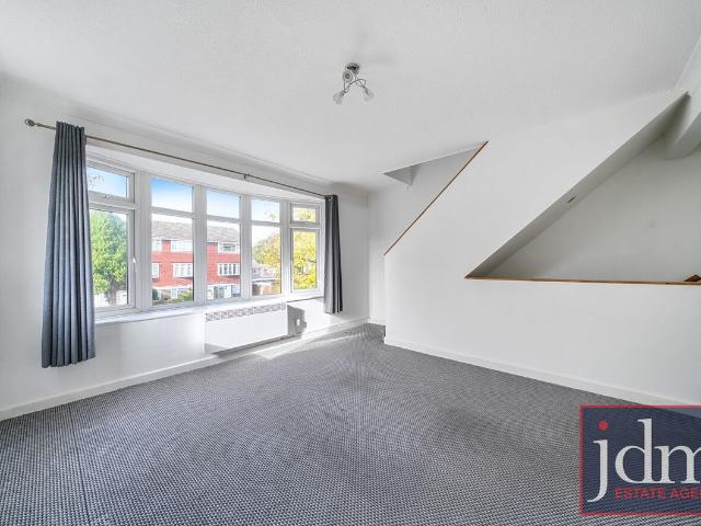 Clareville Road, Orpington BR5, 2 bed maisonette to rent, £1,650 pcm | PrimeLocation