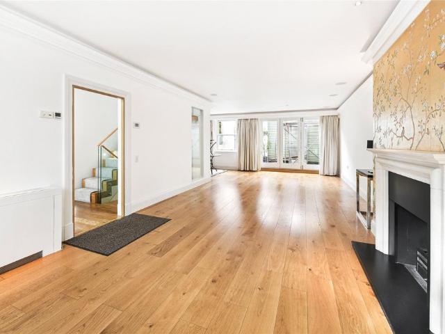 Clareville Street, London, SW7 5 bed terraced house to rent £16,250 pcm £3,750 pw