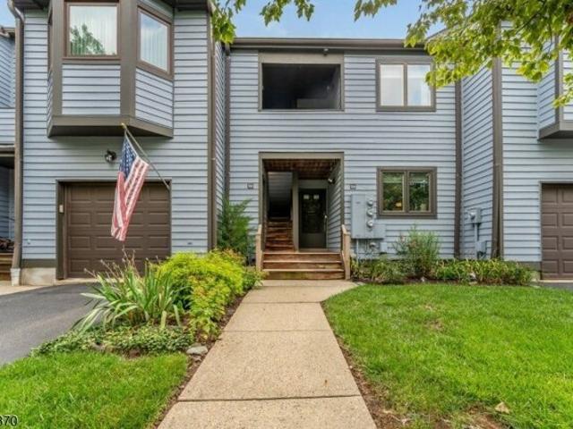 Clark Cir, Raritan, Condo For Sale