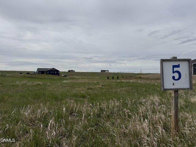 Clark Ct, Williston, ND 58801