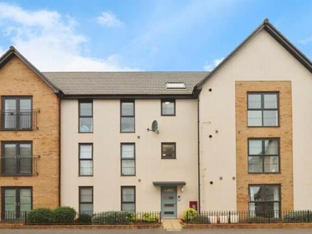 Clark Drive, Yate, 2 Bedroom Flat