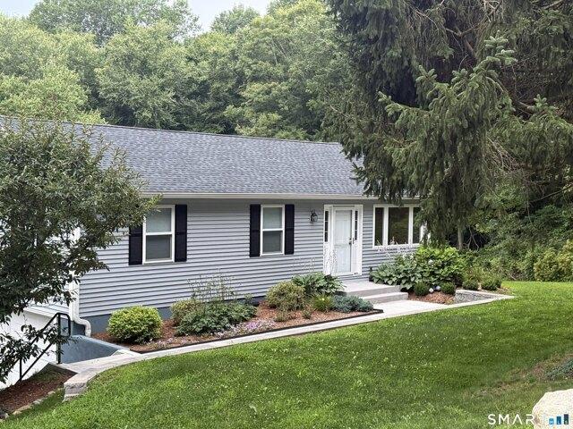 Clark Hill Rd, East Hampton, Home For Sale