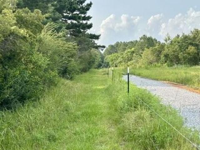 Clark Ln, Gulfport, MS 39503