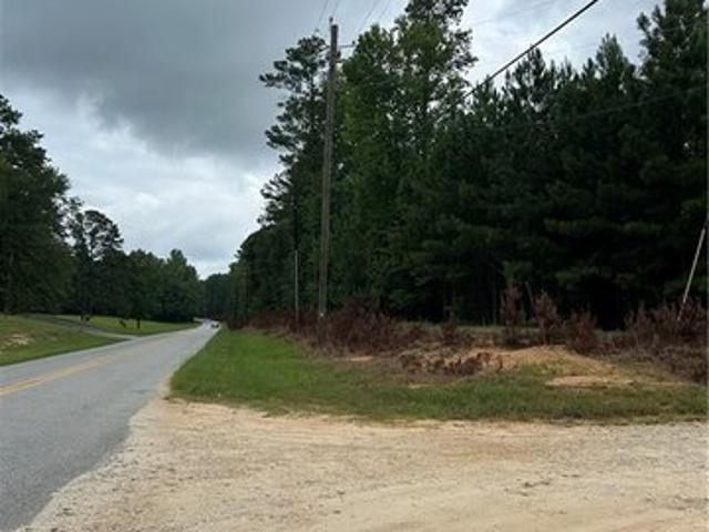 Clark Rd, Roanoke, AL 36274