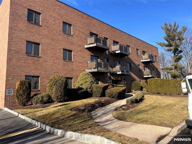 Clark St Apt C, Hackensack, Condo For Sale