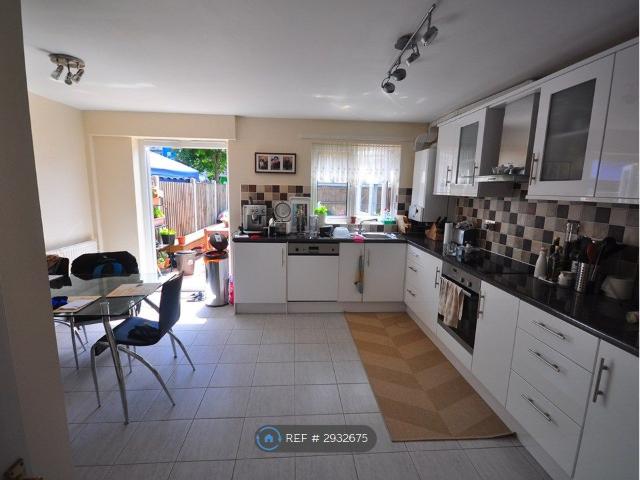 Clark St, London E1, 4 bed terraced house to rent, £4,000 pcm | PrimeLocation