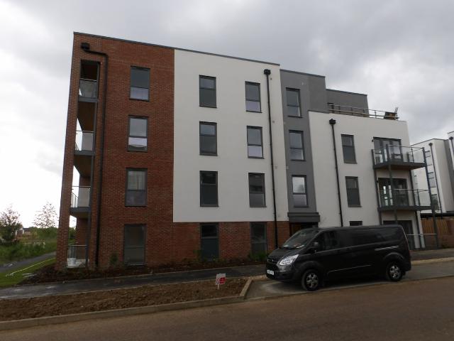 Clarke House, Milton Keynes MK10, 2 bed flat to rent, £1,450 pcm | PrimeLocation