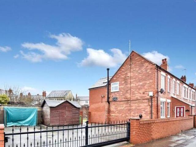 Clarke Street, Ponciau, 4 Bedroom Semi detached