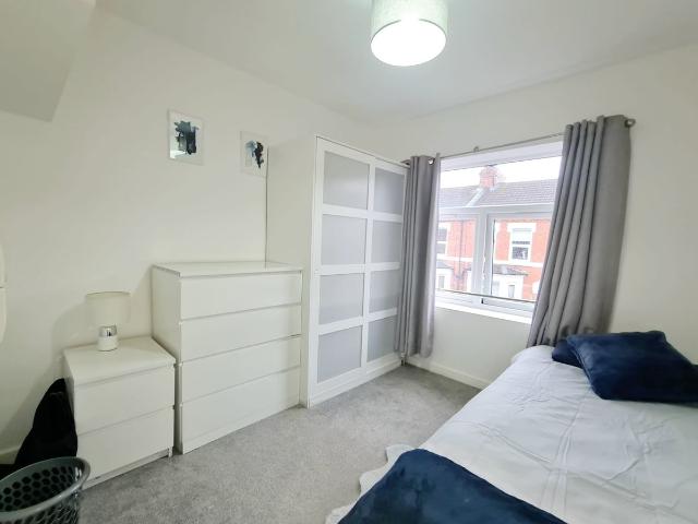 Clarke Rd, Northampton NN8, Room to rent, £615 pcm | PrimeLocation