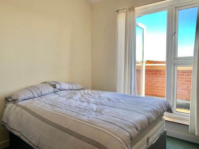 Clarkes Court, Fareham PO16, 2 bed flat to rent, £1,100 pcm | PrimeLocation