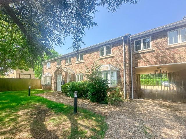 Clarkes Lane, Wilburton CB6 2 bed ground floor flat to rent £1,050 pcm £242 pw