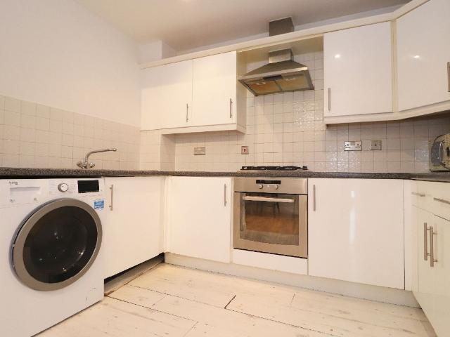 Clarkson Court, Hatfield AL10, 3 bed flat to rent, £2,250 pcm | PrimeLocation