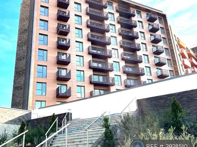 Claribel Court, Maidstone, ME14 2 bed flat to rent £1,495 pcm £345 pw
